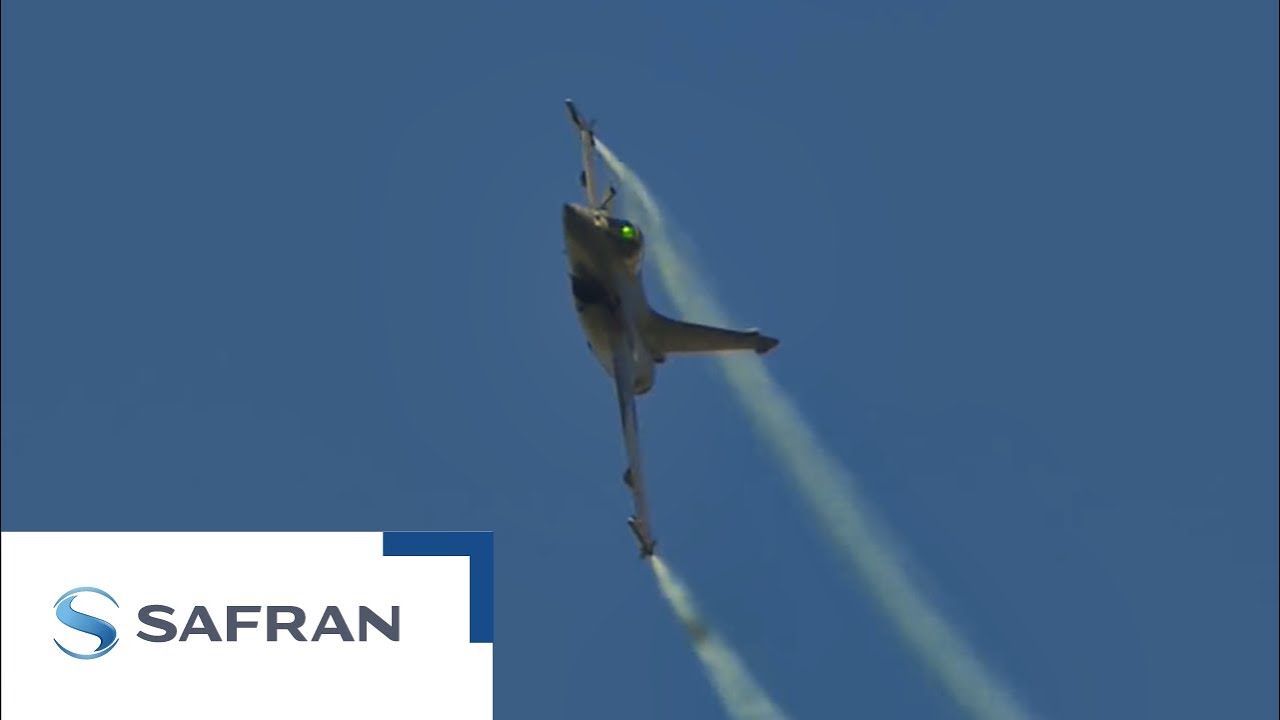 The Rafale performs aerial display at Paris Air Show 2017 | Safran ...