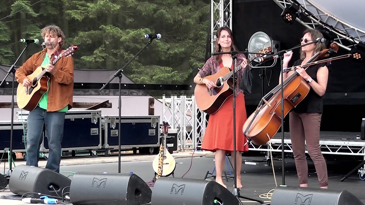 Fly Yeti Fly @Beardy Folk Festival 2019 - YouTube