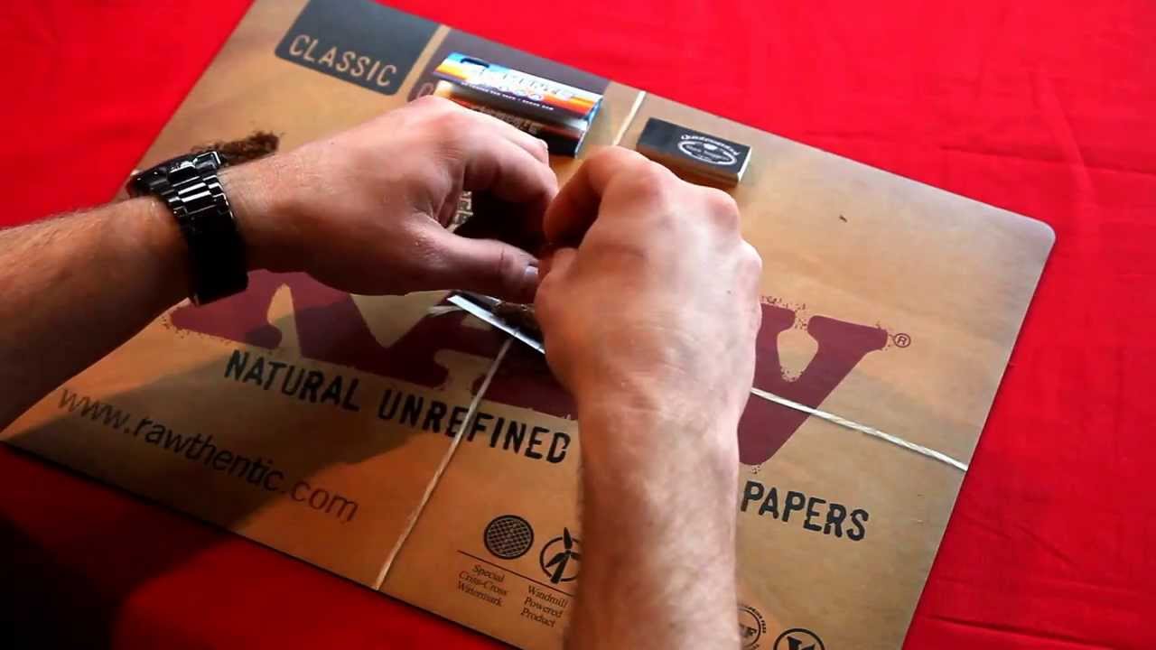Elements Perfect Fold - Rolling Papers Express - YouTube