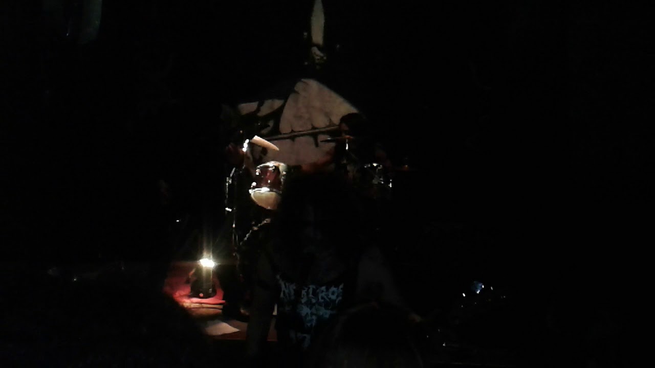 Excomulgación "Imprecación" - YouTube