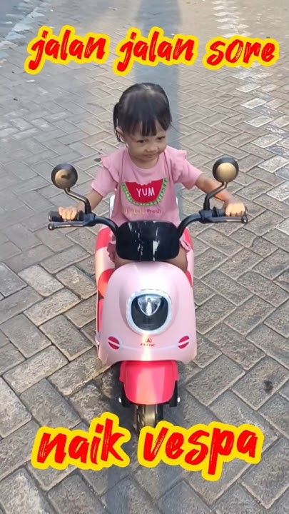 jalan jalan sore naik vespa #motormatic #shortsfunny #baby #travel #vespa #babygirl #fypシ - YouTube