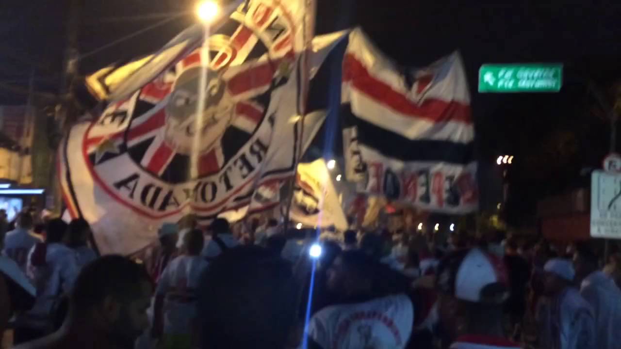 Torcida independente - a independente é muito forte não teme a luta não ...