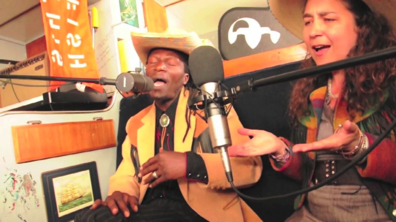 Mbira Spirit live at Vaka Studio 2017 - YouTube