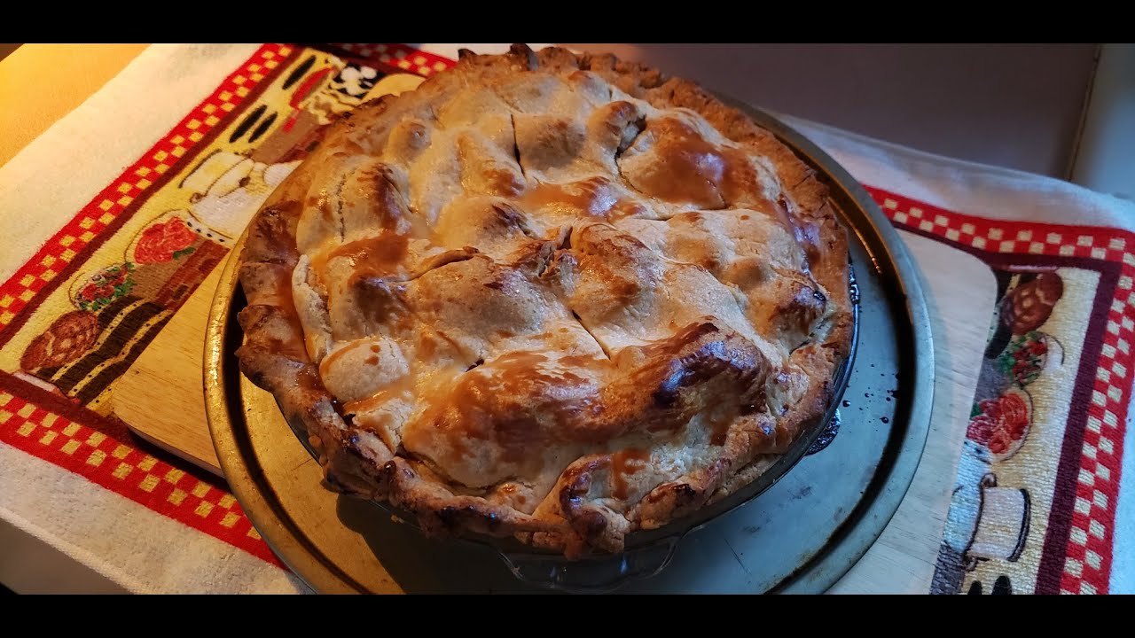 Making Apple Pie with Trader Joe's Pie Crust and Freshly Picked Apples ...
