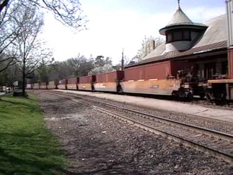 4/4/2010 UP 5549 Leads The KMNOAB Westbound On 1 - YouTube