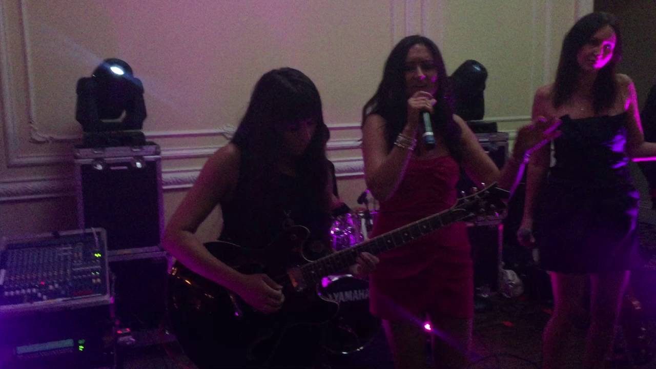 Simone Band - I wanna dance with somebody - YouTube