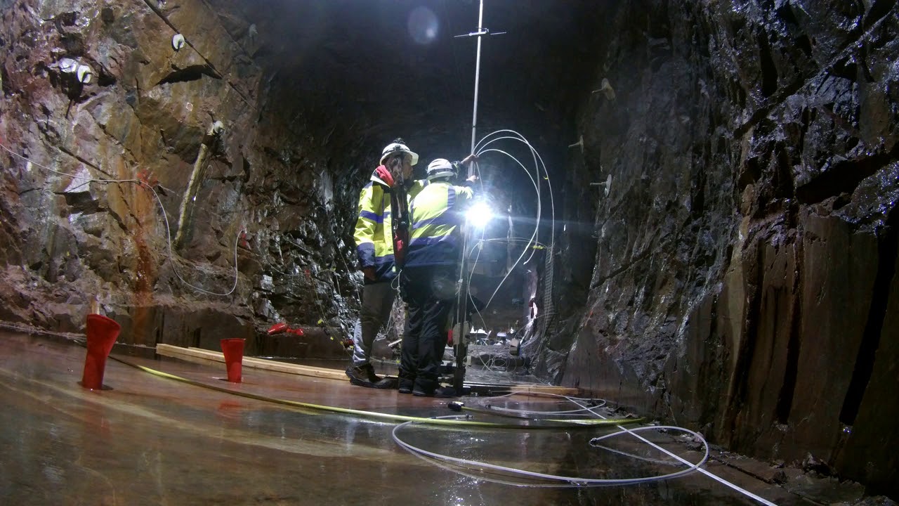 Surface GPR monitoring during a tracer test - Experiment by Justine ...