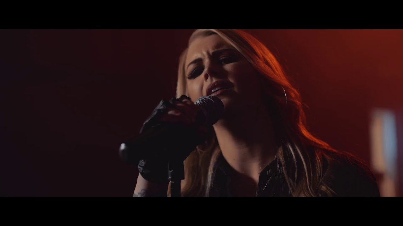 Lupa - Life (Official Music Video) - YouTube