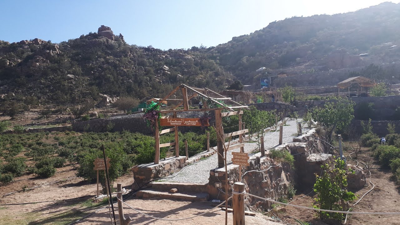 BEAUTIFUL FARM IN TAIF SAUDI ARABIA || Scenic Relaxation View With Rock ...