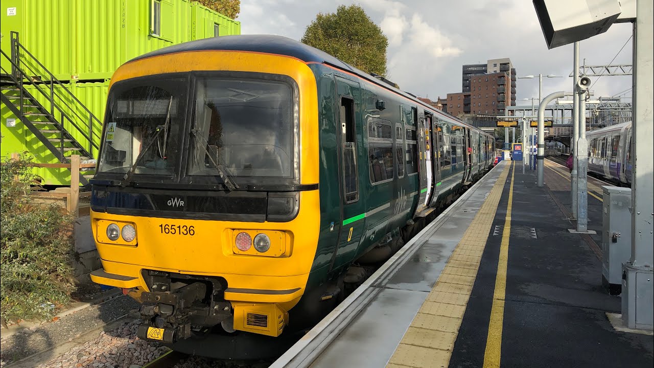 Great Western Railway (GWR) Networker Turbo Class 165136 Full Journey ...