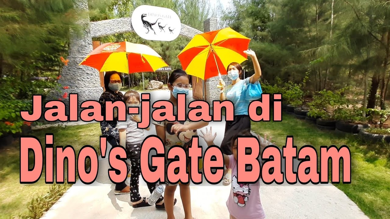 Dino's Gate Batam | Taman Dinosaurus | Jalan-Jalan Batam - YouTube