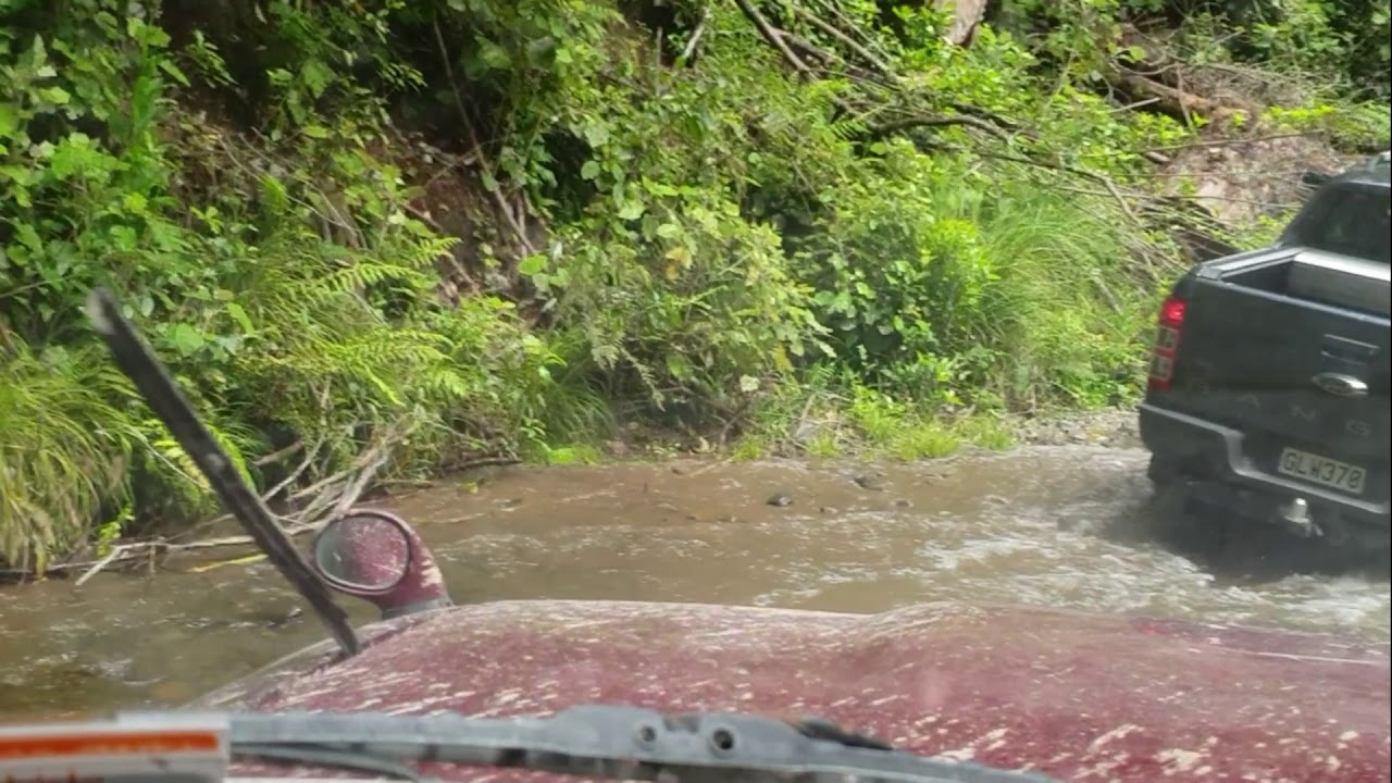 4x4 Sunday Shiny trip, Akatarawa forest - YouTube