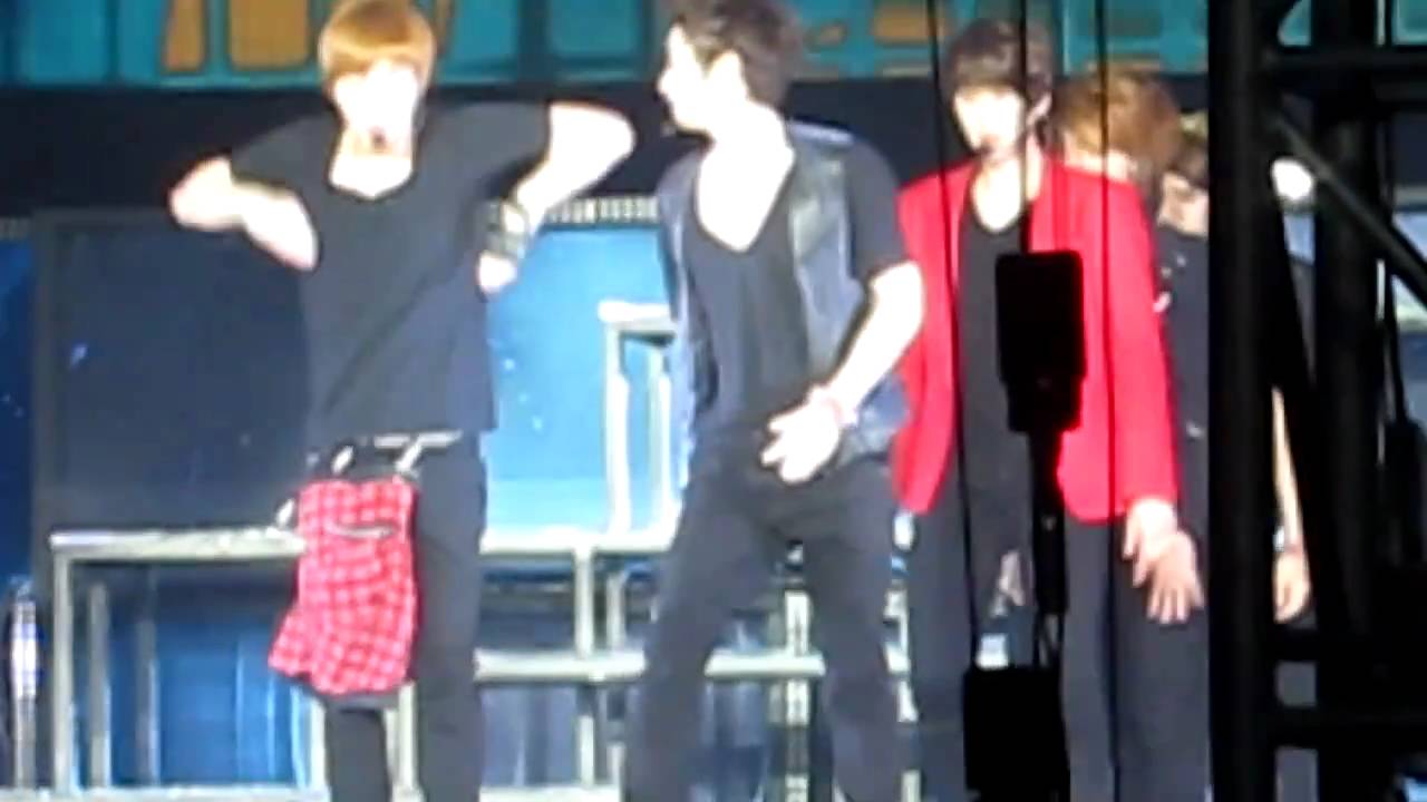 [HD] 110319 Shake It Up! (Yesung focus) @ SS3 Malaysia - YouTube