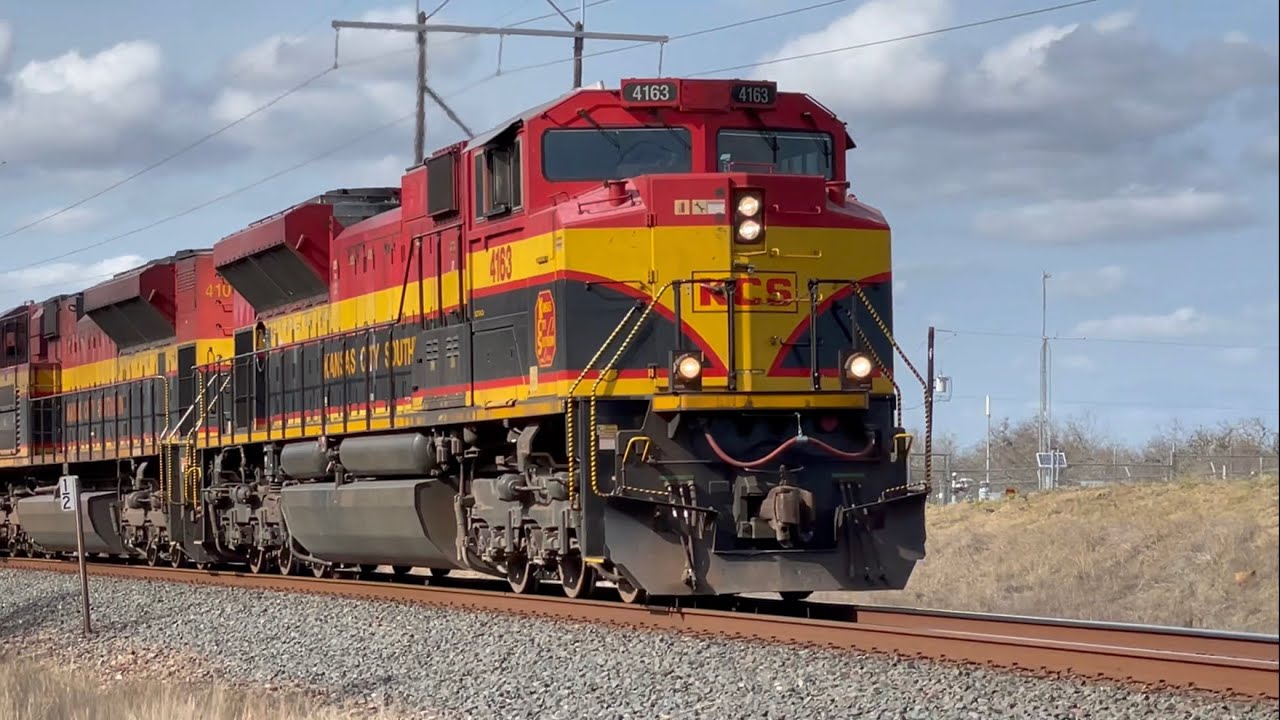 KCS ACE Trio! KCS 4163 SD70ACE w/ Sweet K5LA Leads ACE Trio On Auto ...