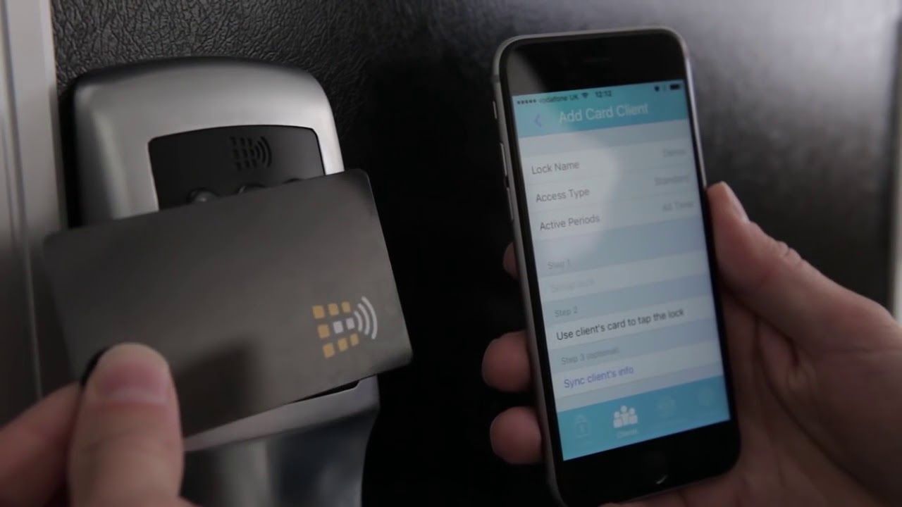 Електронна кодова брава Codelocks CL5500 - YouTube