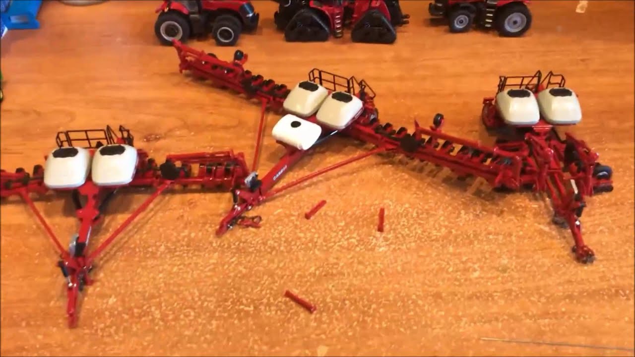 1/64 Case Ih 1255 Early Riser 12, 16, and 24 Row Corn Planter - YouTube
