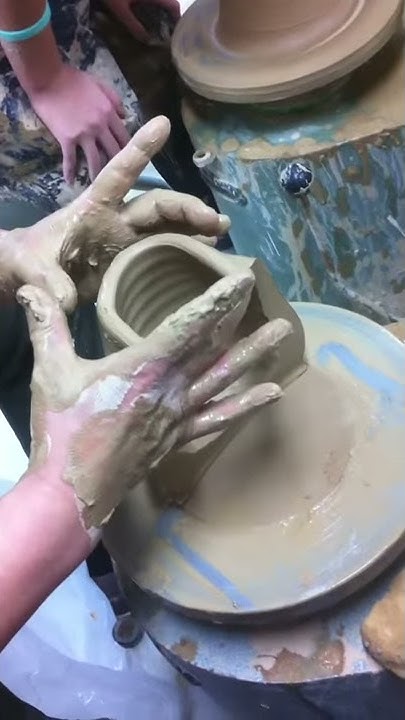 Ceramic wheel method- Throwing large vessels- cylinder forms 5 도자기 ...