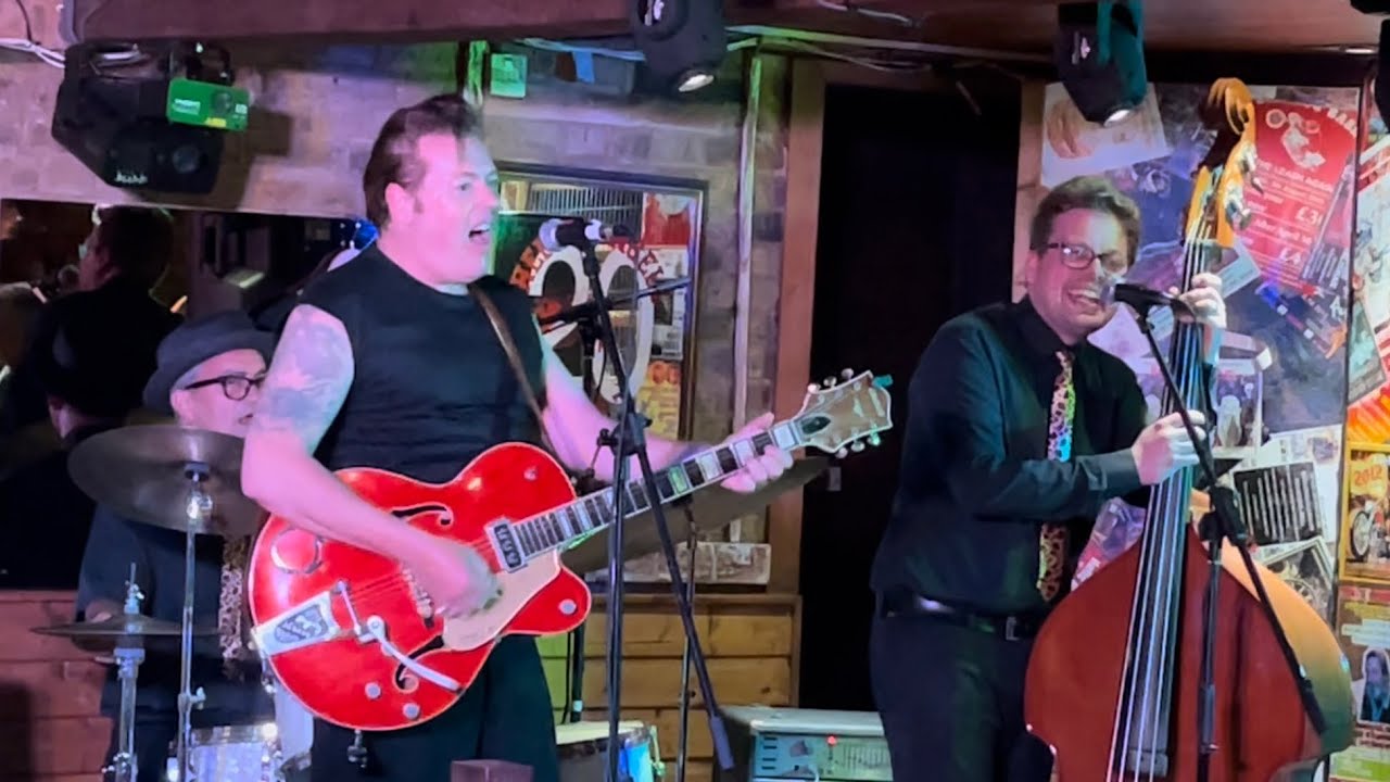 🎶 SONNY WEST AND THE RHYTHM KINGS • RUNAROUND SUE (Angel Farm, Hoo ...