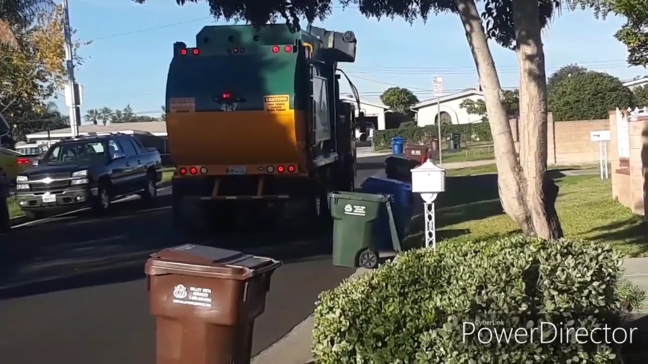 Valley Vista Services CCC LET2 Pendpac CNG 427 on Green Waste with Lid ...