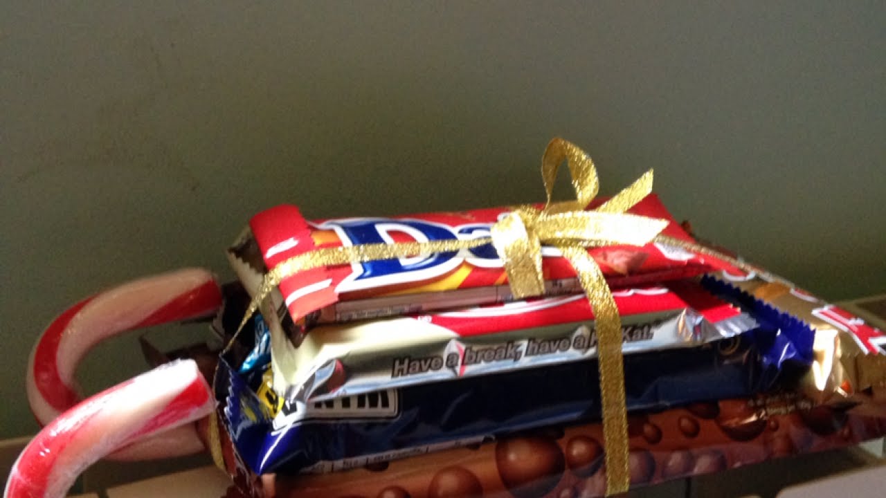 Make a Basic Chocolate Bar Sleigh Gift - DIY Food & Drinks ...