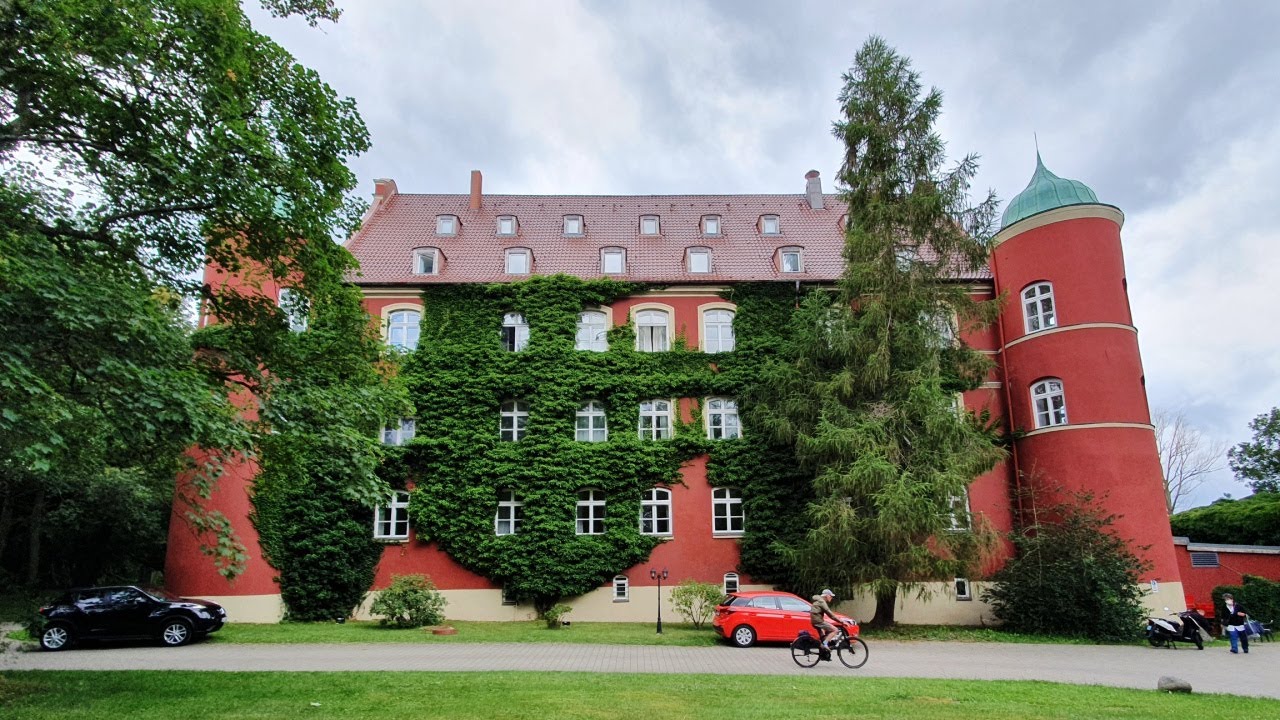 The Castle Hotel: Hotel Schloss Spyker, Rügen, Germany - YouTube