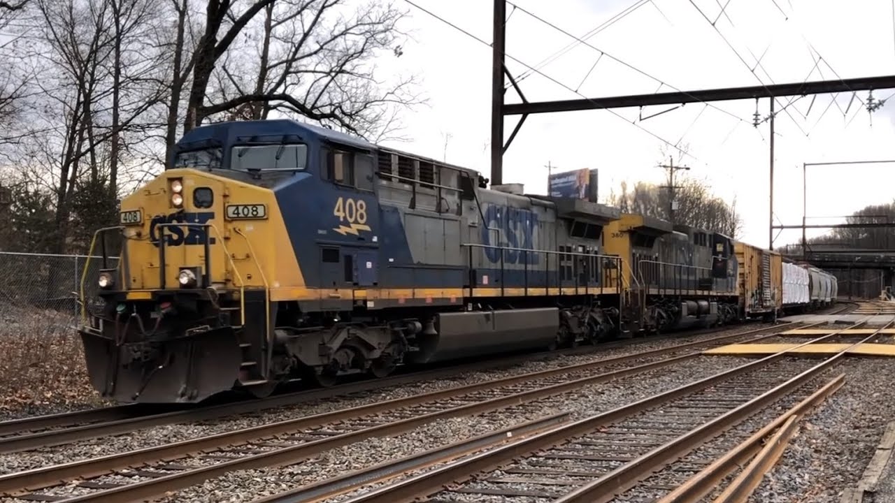 CSX, Norfolk Southern & SEPTA Just Another Saturday At Woodbourne - YouTube