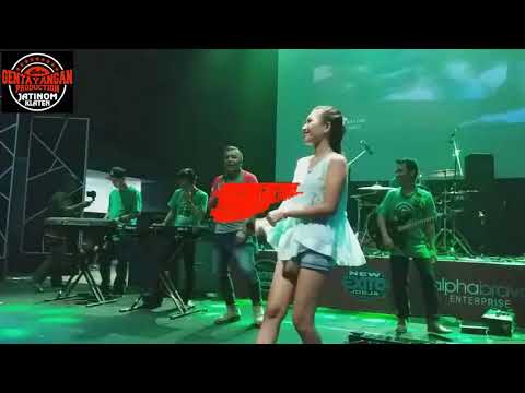 semakin mantap goyangan GANIS GARZELLA feat OM.GENTAYANGAN