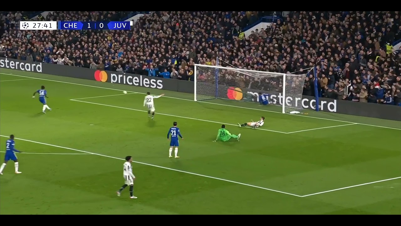 Incredible goal line clearance by Thiago Silva - YouTube