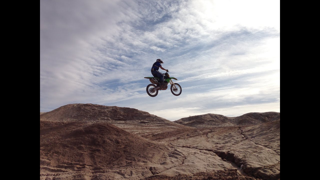 ocotillo wells ,cannibal jumps double - YouTube