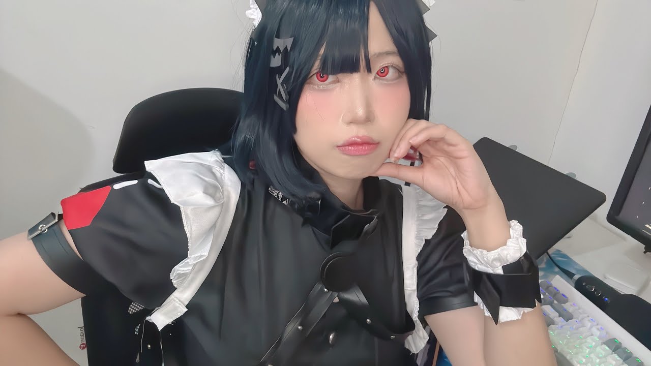 [COSPLAY ON-CAM] Play "Batsu" game with me! Rawrrrrr~ - YouTube