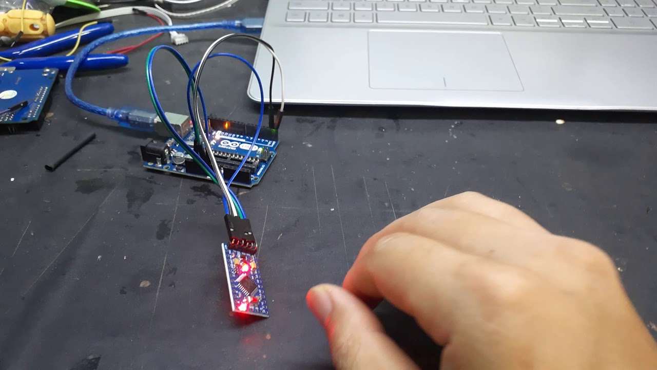 Hướng dẫn nạp code cho arduino promini bằng arduino uno - YouTube