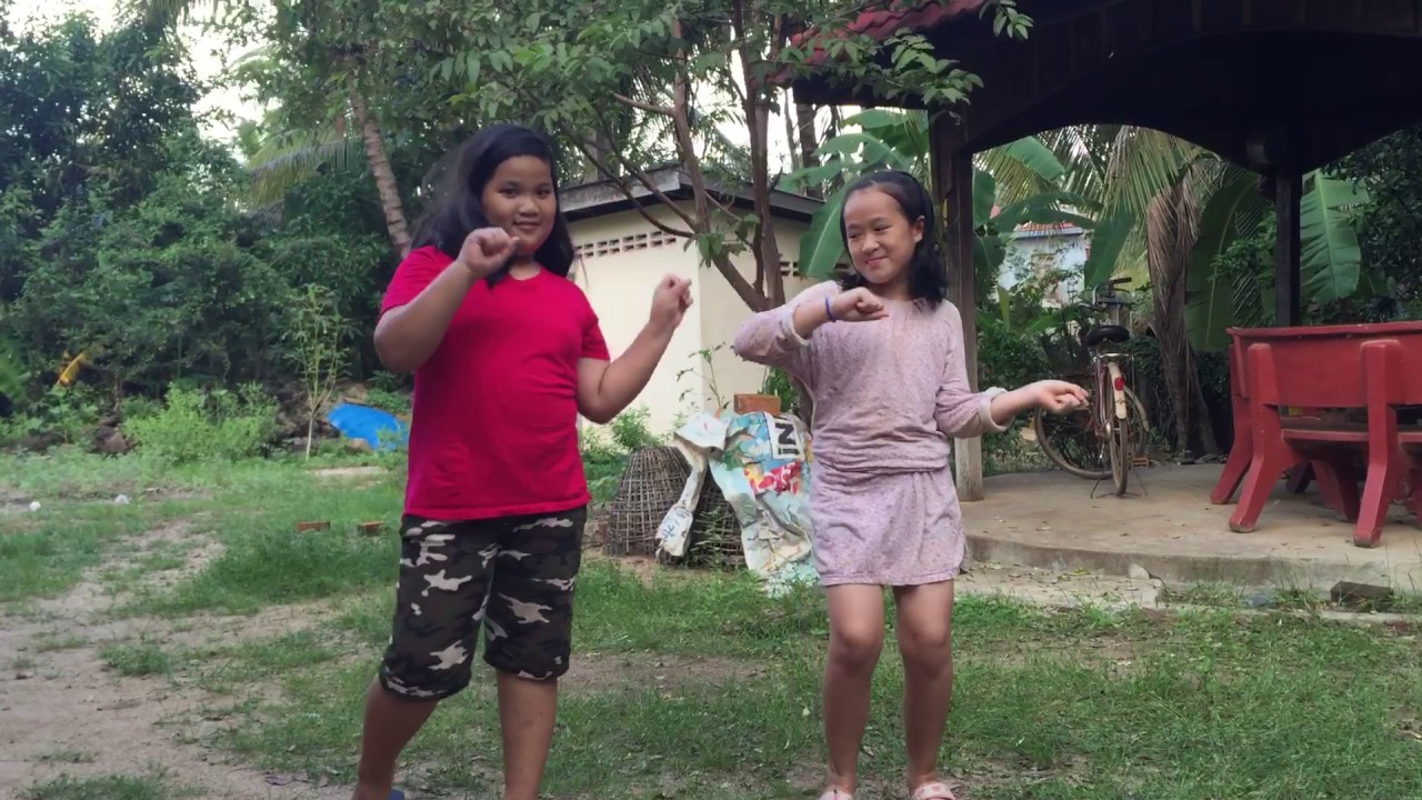 PPAP by Cambodian girls! 🖊🍎🍍 - YouTube