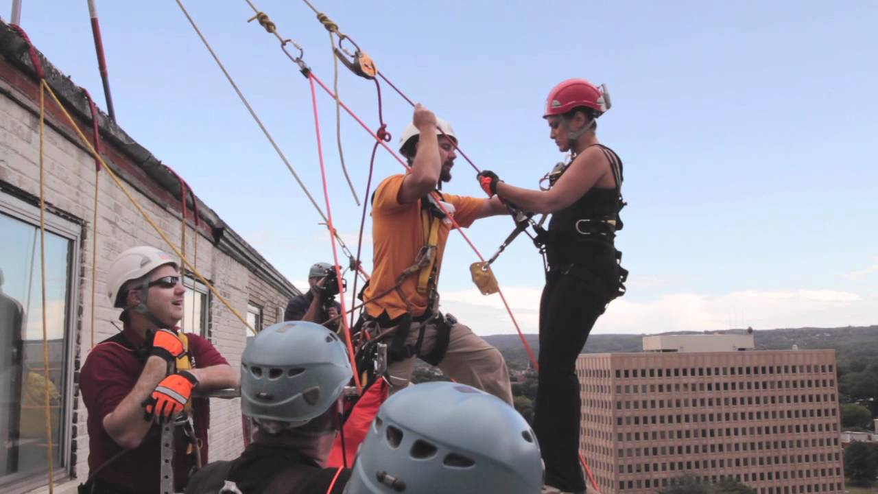Lisa Chelenza Repelling off the Adirondack Bank Building in Utica NY ...