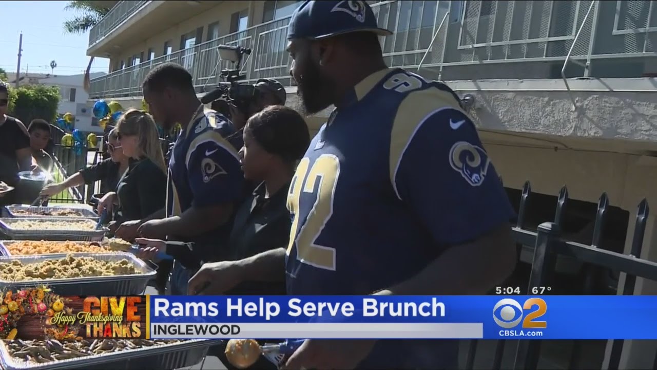 Rams Players Serve Up Thanksgiving Meals In Inglewood - YouTube