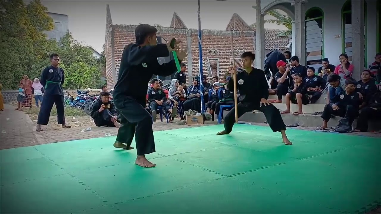 Seni ganda sma sabiluth thoyyib - YouTube