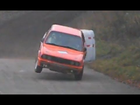 Jump / Almost Crash BMW 318is E30 (High Forest Rallye 2011) - YouTube
