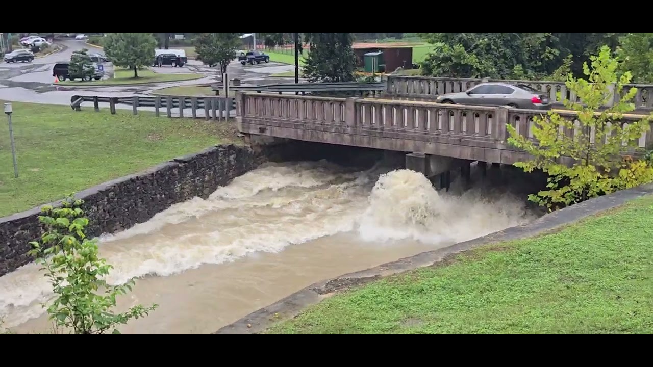 RAINY DAY FROM TROPICAL STORM HELENE IN COLUMBIA SC SEPT 26, 2024 # ...