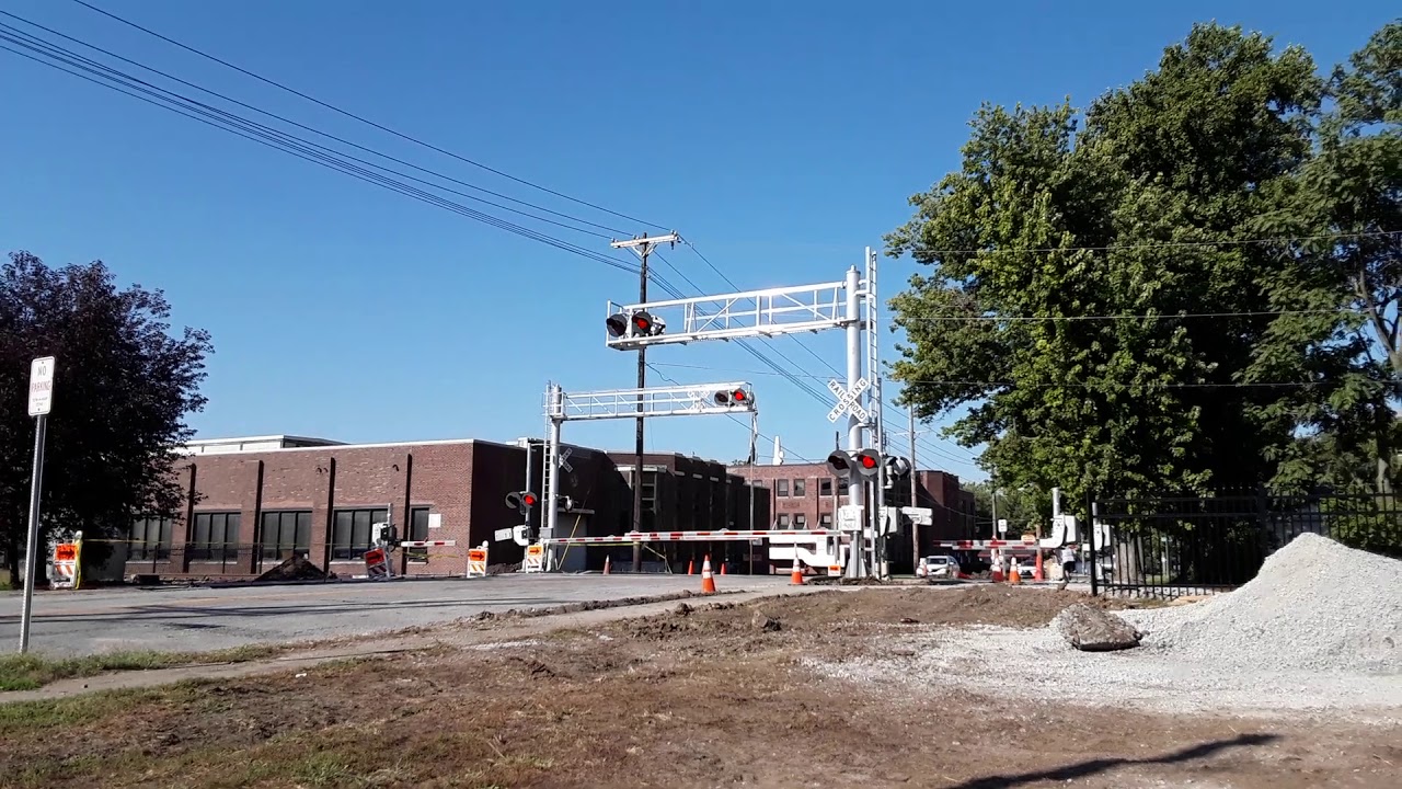 Brand New Union Pacific GP40N at S Ash St - YouTube