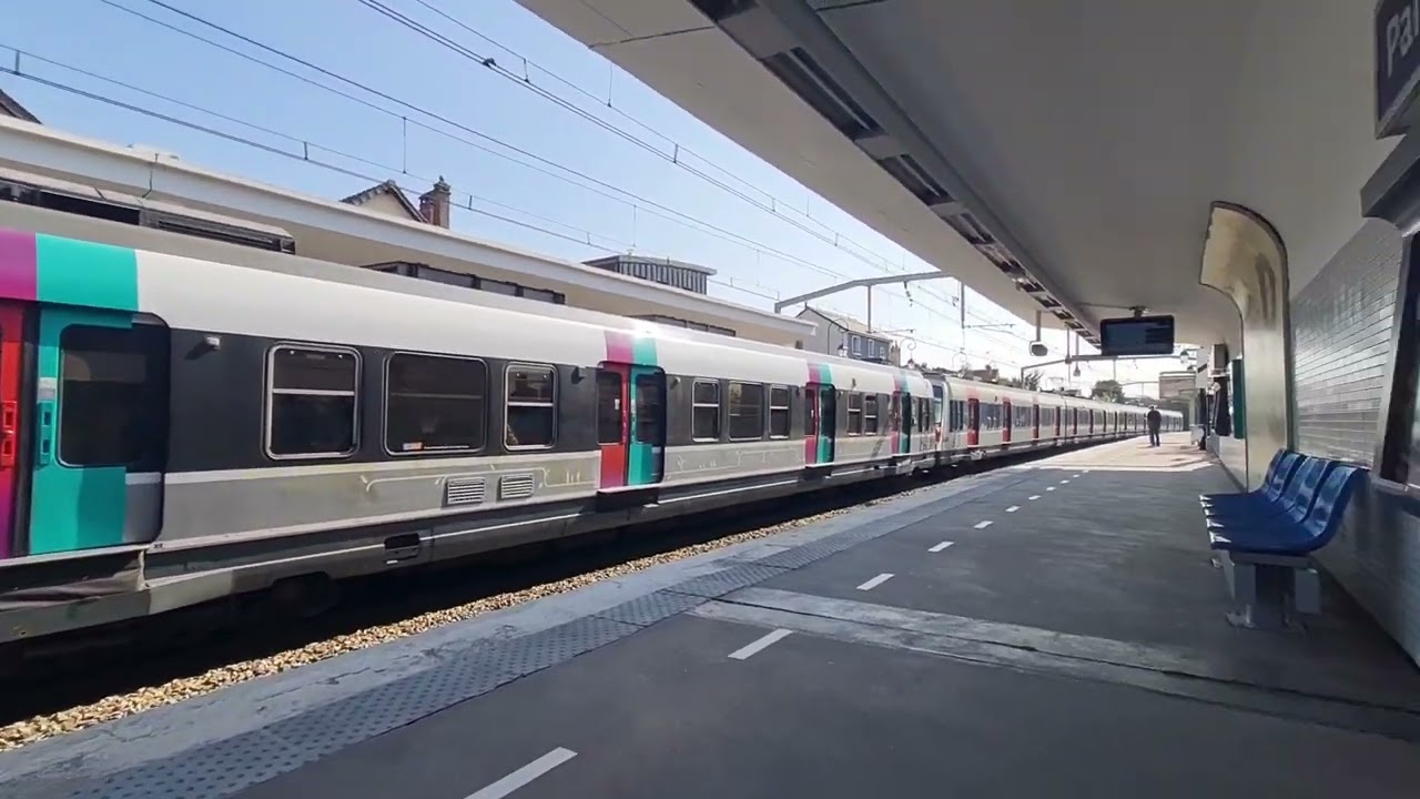 RER B Going To Chatelet Station // Paris France - YouTube