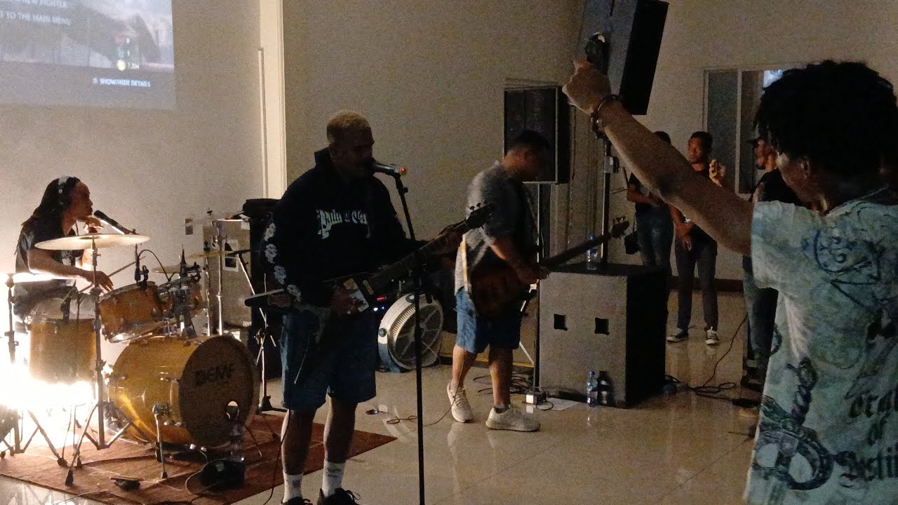 Luguber~underdevelopment - YouTube