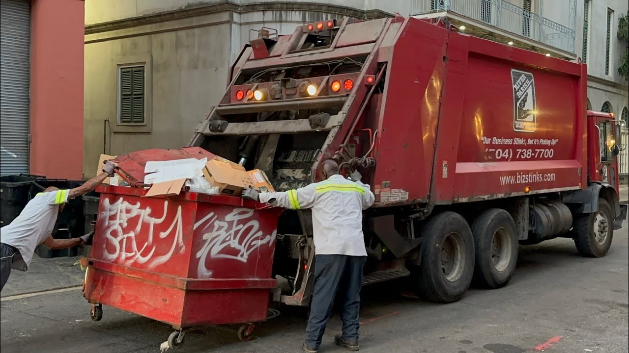 River Parish Disposal Mack MR Heil Rear Loader Garbage Truck on ...