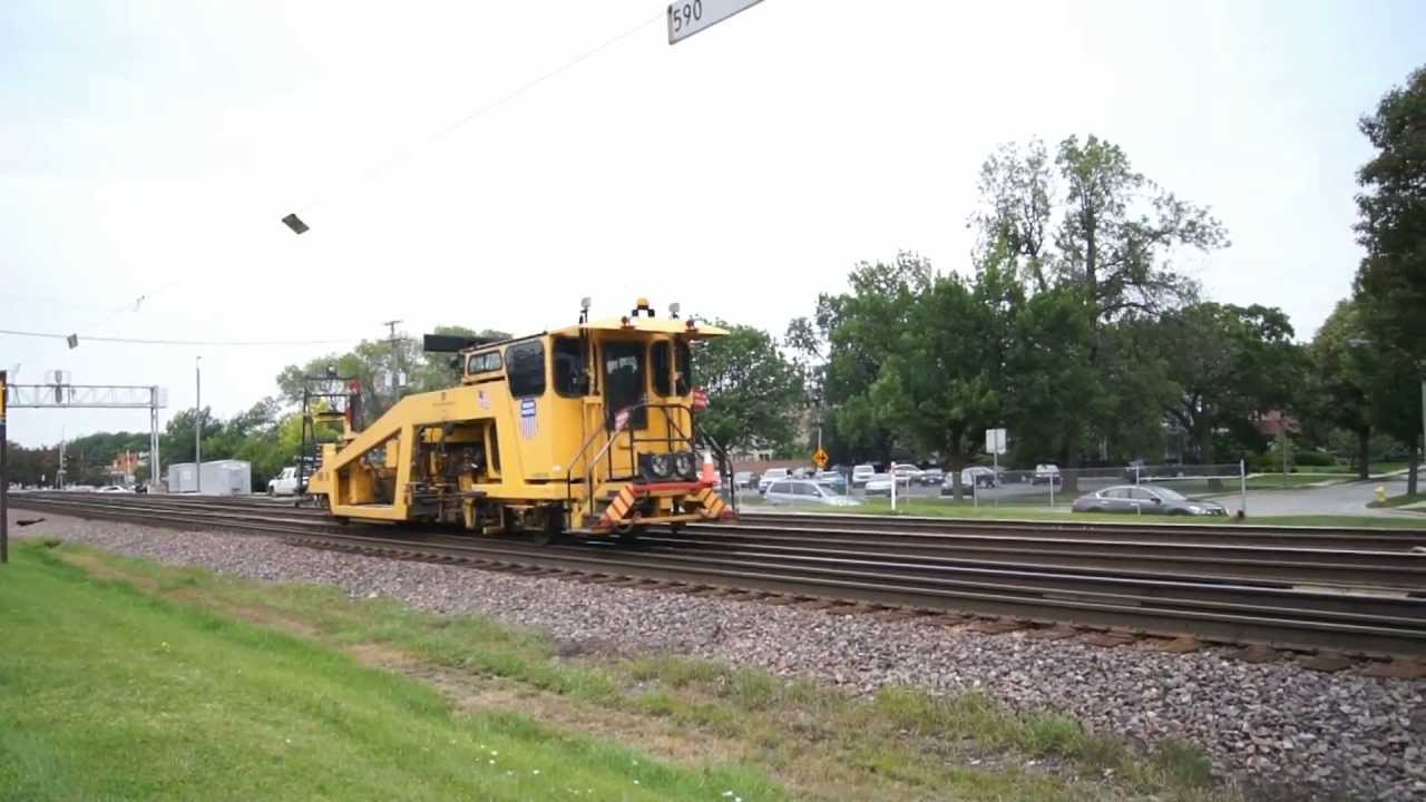 MOW Had To Wait For Metra - YouTube