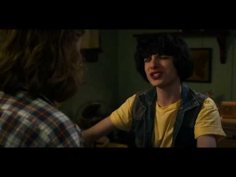 Stranger Things 3x1 - Mike Sings Never Surrender