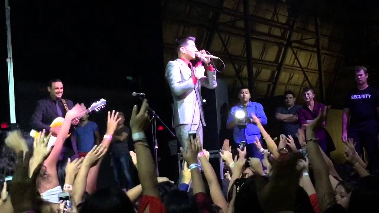 Luis Coronel in concert - YouTube