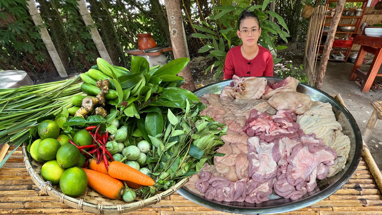 Yummy Cooking Pig Intestines with Countryside Style - YouTube