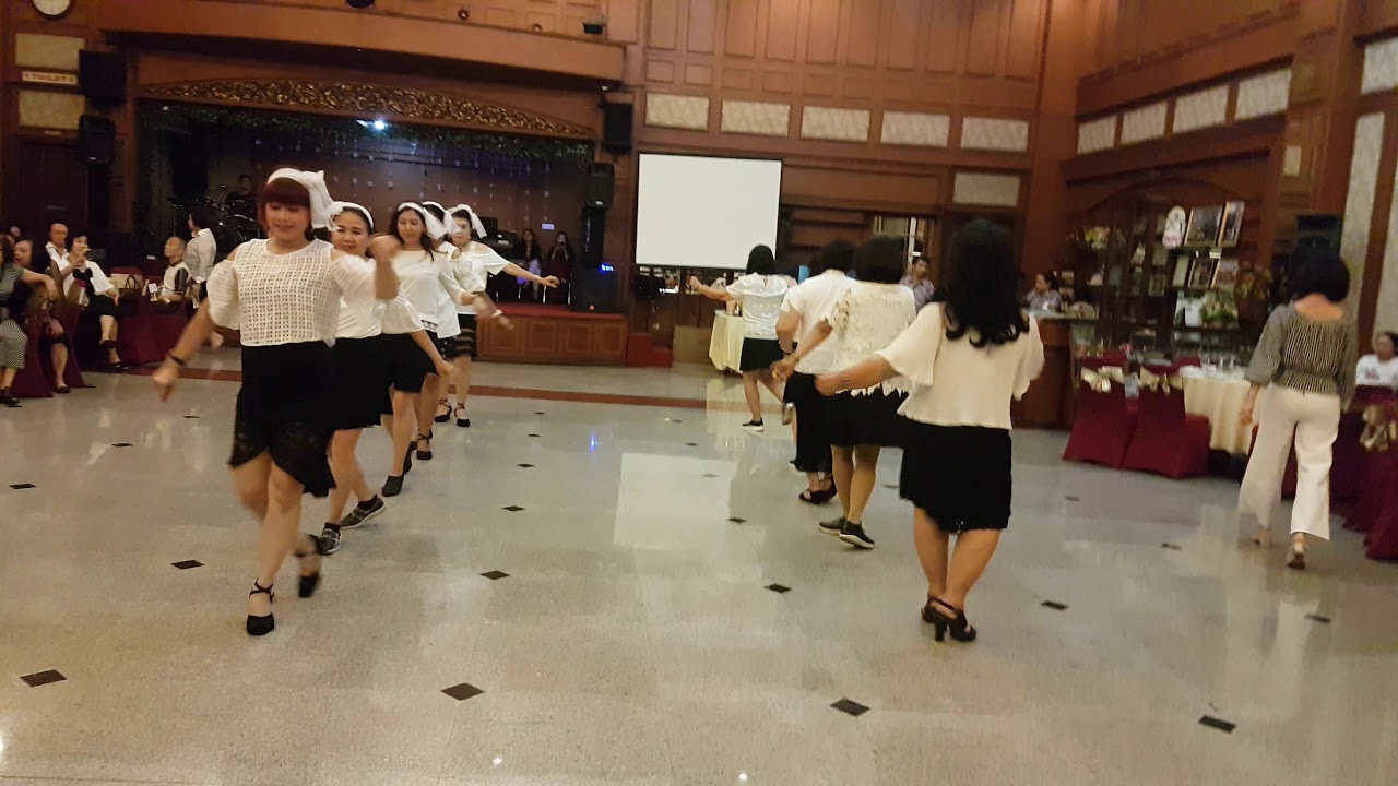 ROCK AROUND THE CLOCK LIne Dance.Choreo - YouTube