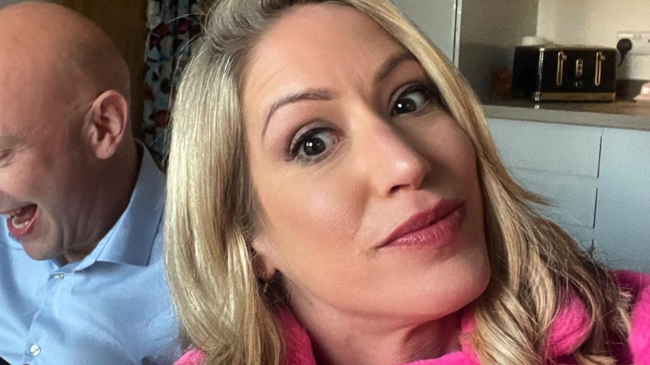 Jen Hopkins Drawing - YouTube