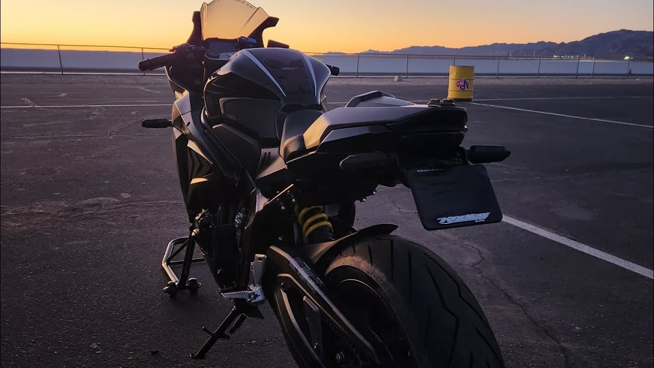 Stahlbus & QS install on 2021 CBR650R - YouTube