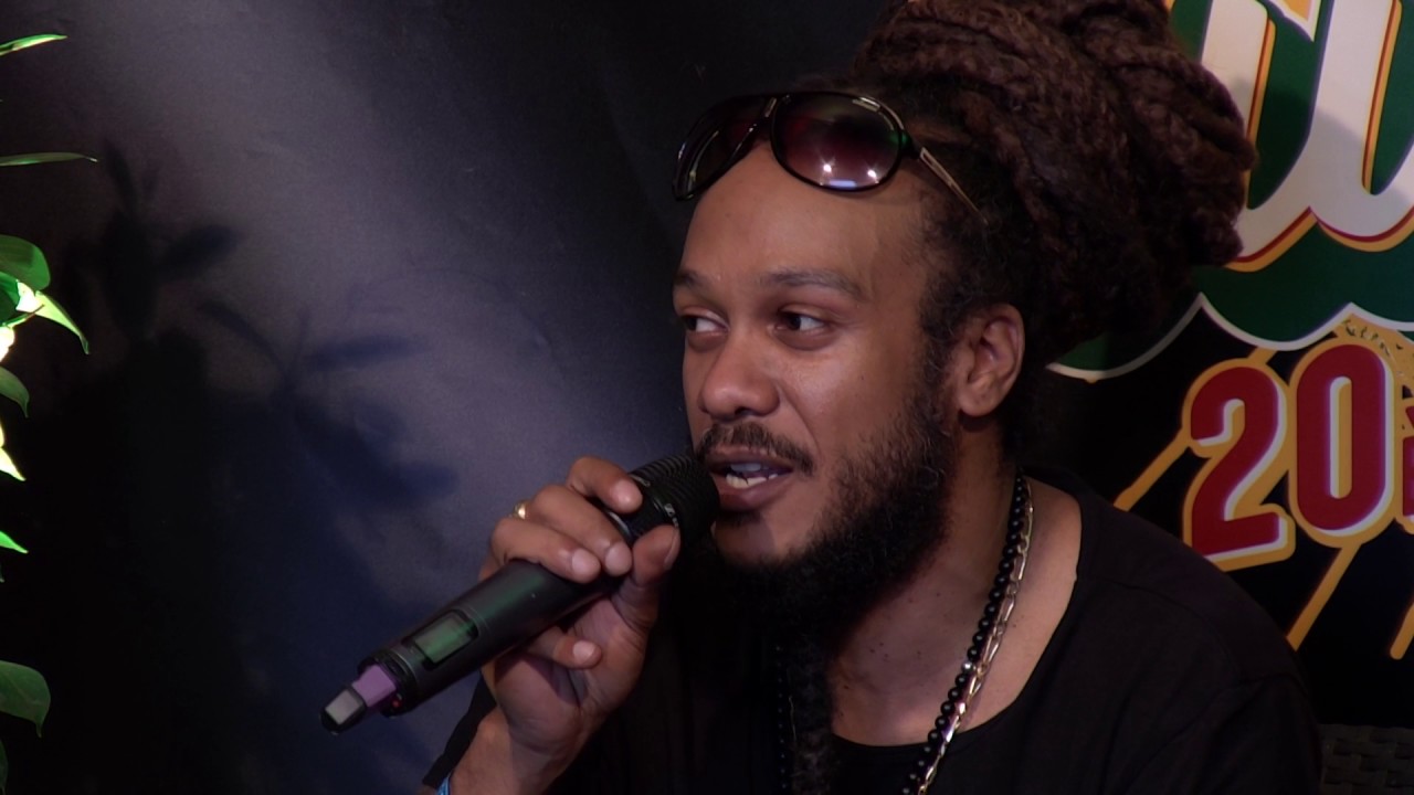 Conférence de presse de YANISS ODUA - Reggae Sun Ska 2017 - YouTube