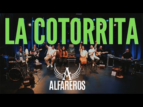 LA COTORRITA -EN VIVO - YouTube